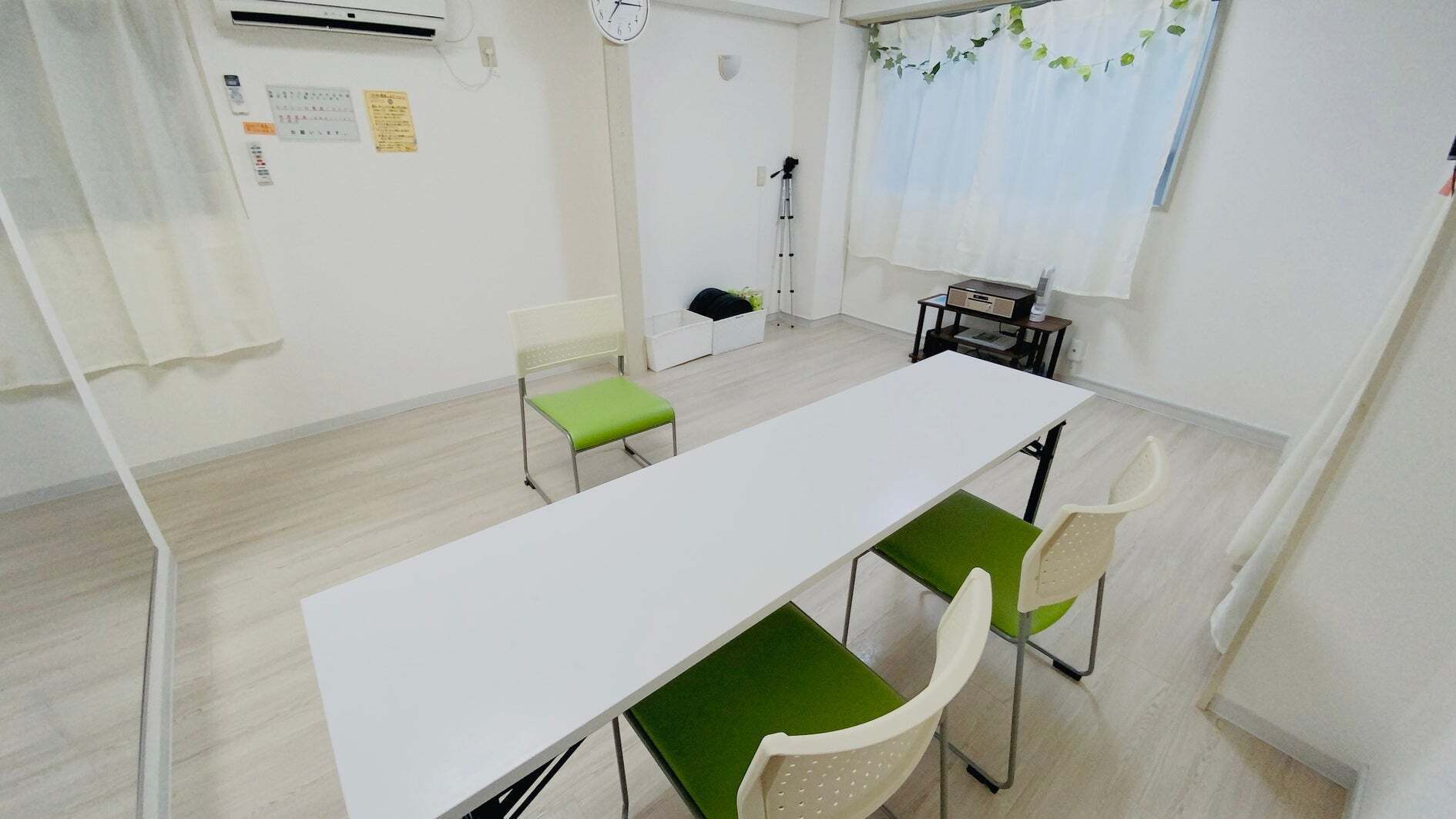 《会議室Bee》長堀橋90秒！高速Wi-Fi、6人までの会議や研修、面接、作業、リモートワークなどに！の写真28