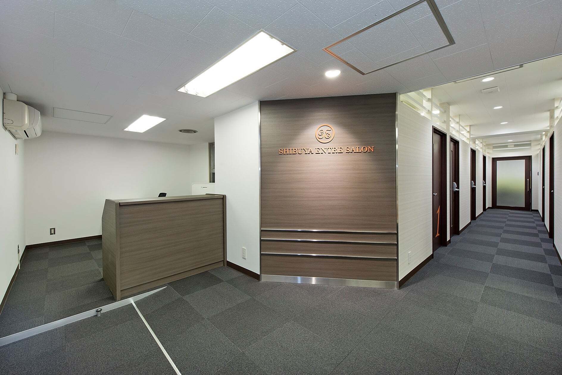 ⭐️渋谷マークシティ出口を出てすぐ⭐️スタッフ常駐で安心✨Wi-Fi有り　Googleレビュー投稿で「１回無料券」プレゼント！の写真4