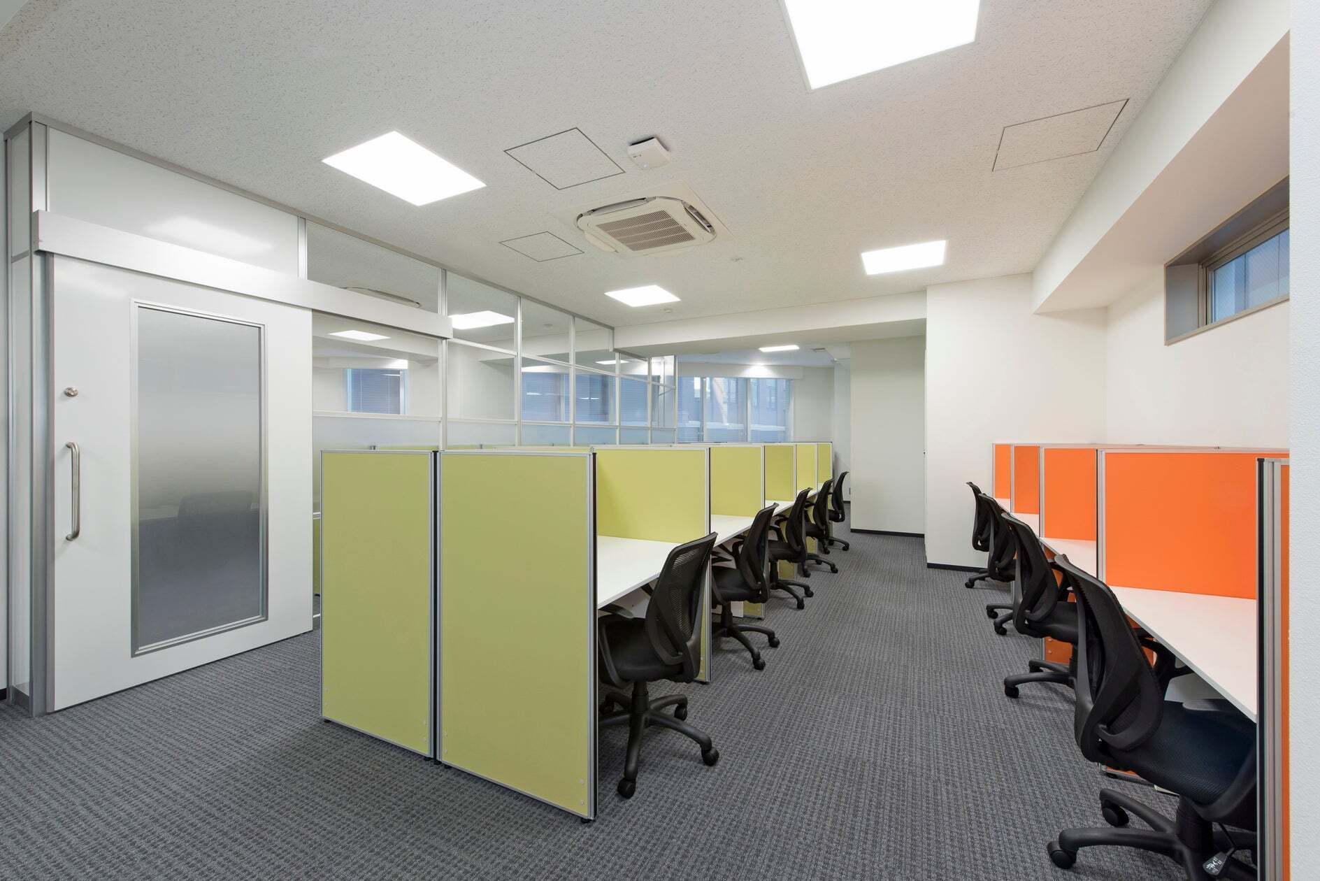 ⭐️赤坂見附駅から徒歩4分⭐️スタッフ常駐のため安心！✨Wi-Fi有り　Googleレビューで「無料券」プレゼントの写真2