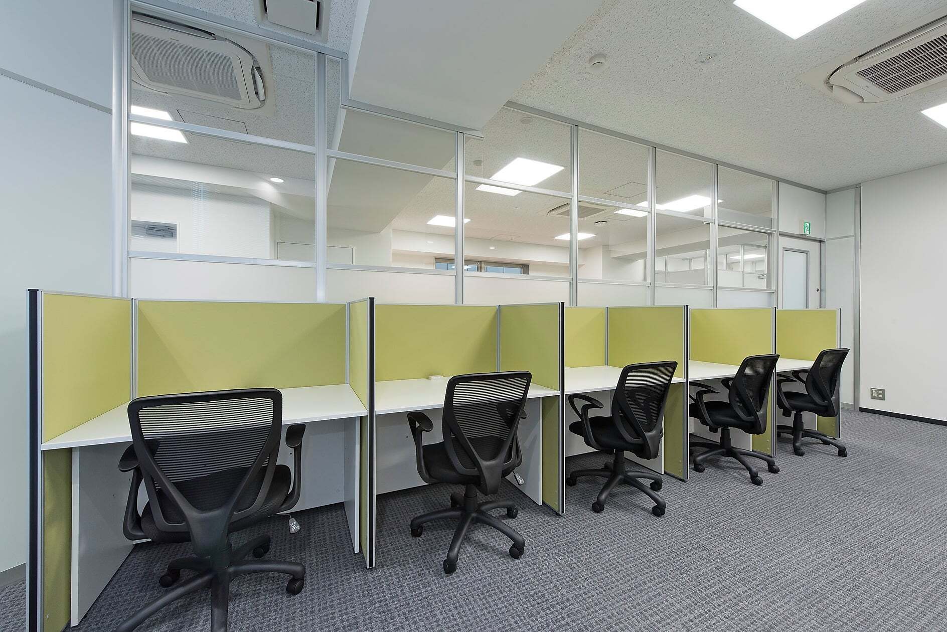 ⭐️赤坂見附駅から徒歩4分⭐️スタッフ常駐のため安心！✨Wi-Fi有り　Googleレビューで「無料券」プレゼントの写真3