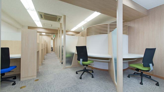 ⭐️新宿三丁目駅C8出口すぐ⭐️スタッフ常駐で安心してご利用いただけます✨Wi-Fi有り Googleレビューで「1回無料券」の写真3