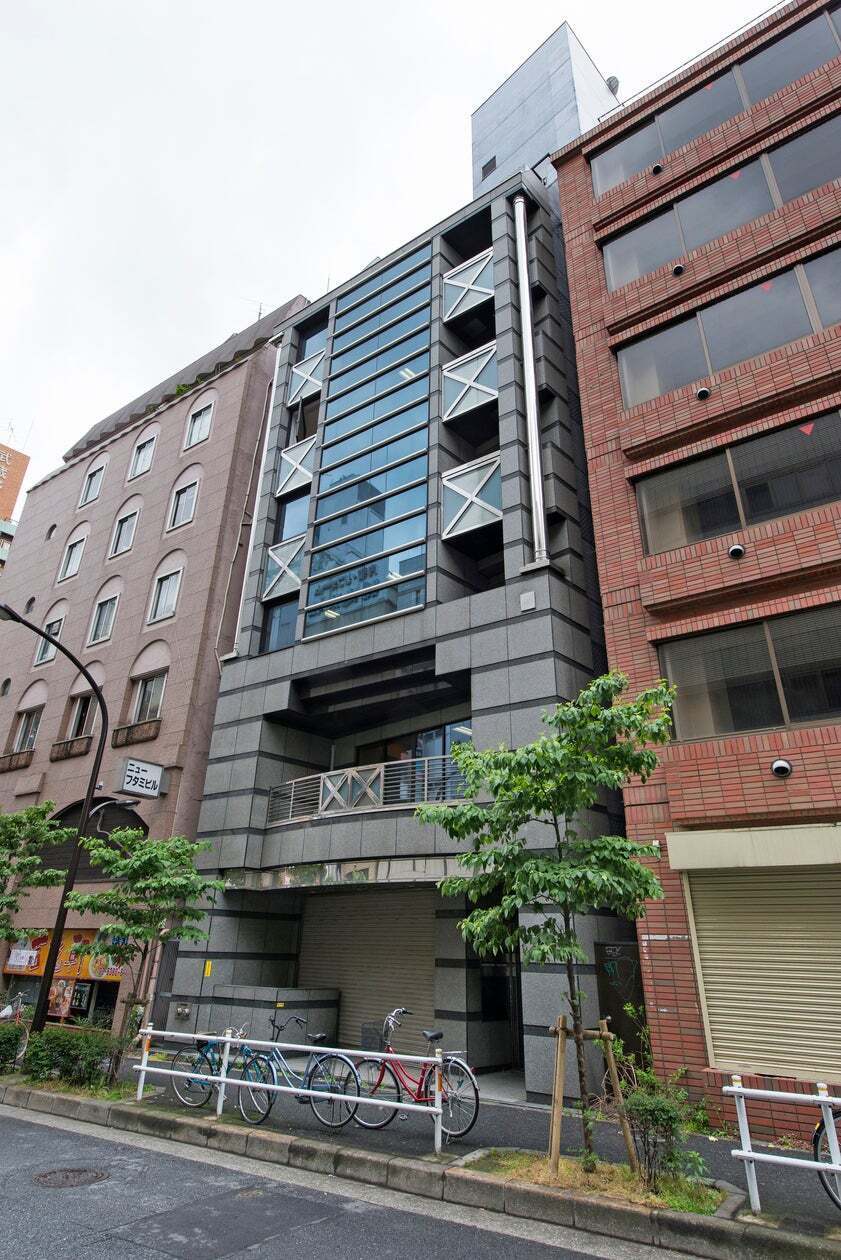 ⭐️新宿三丁目駅C8出口すぐ⭐️スタッフ常駐で安心してご利用いただけます✨Wi-Fi有り　Googleレビューで「１回無料券」の写真6