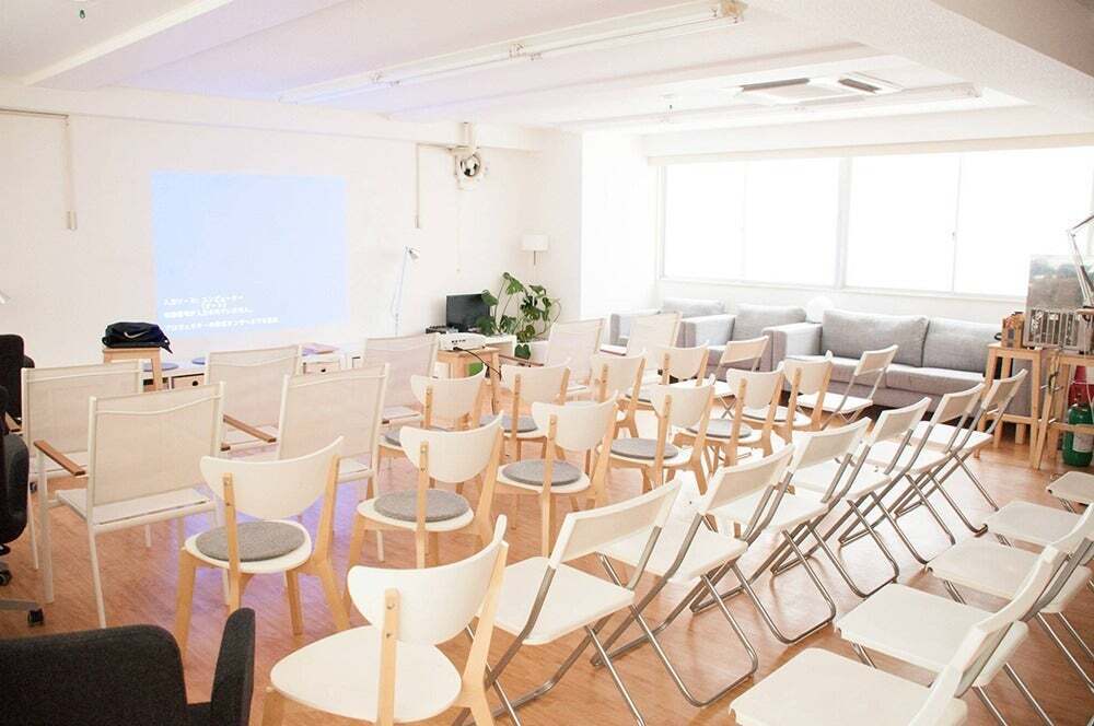 【ビジネス・会議・打合せ】秋葉原駅徒歩6分/40名着席可能/プロジェクター/マイク/ホワイトボード/Wi-fi/軽飲食可の写真4