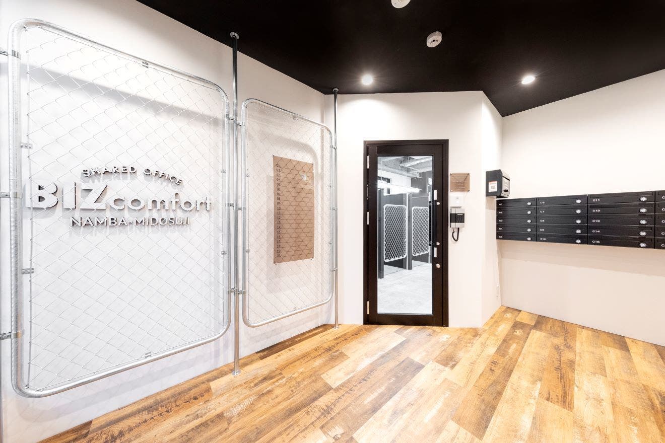 【なんば御堂筋徒歩1分！】1名用テレフォンブース#完全個室#Wi-Fi完備#モニター#テレワーク＃WEB会議＃面接＃格安＃駅近の写真5