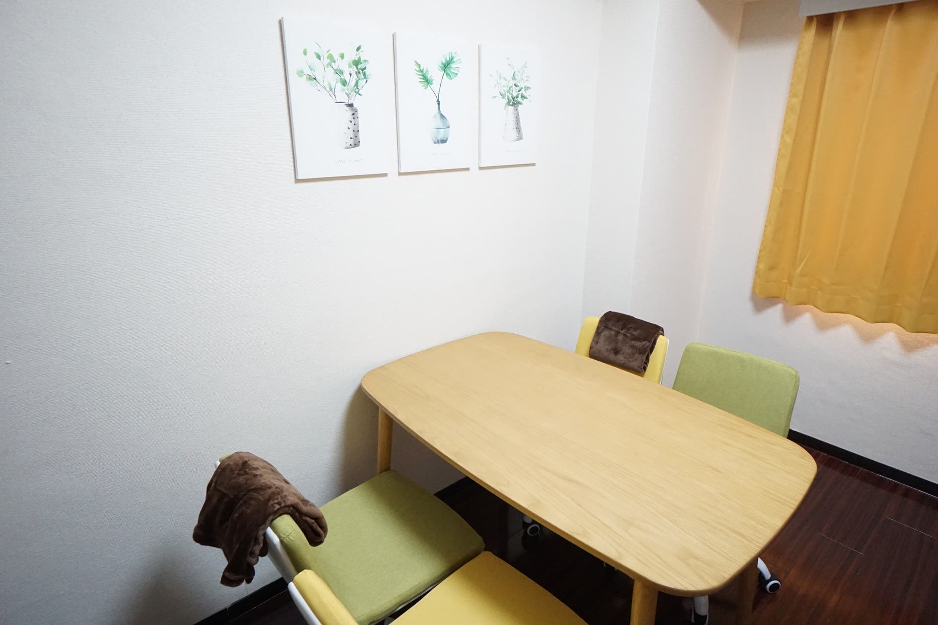 ＜名古屋伏見Place823＞完全個室✨モニター/光回線Wi-Fi/Blu-rayプレイヤー無料！会議/撮影/ボドゲの写真6