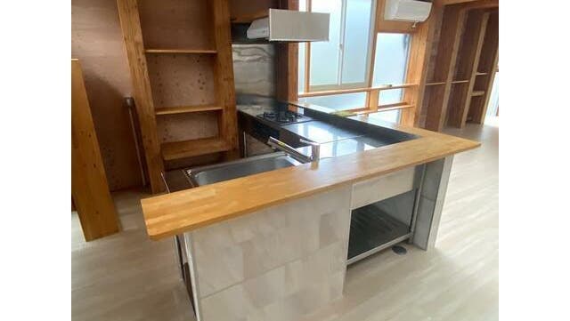 駐車場無料!料理におすすめ。撮影機材ありの大型アイランドキッチン完備のレンタルスペース。の写真2