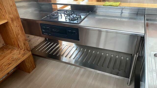 駐車場無料!料理におすすめ。撮影機材ありの大型アイランドキッチン完備のレンタルスペース。の写真3