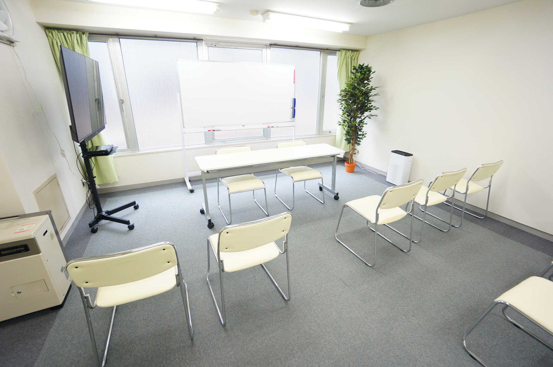 ＜仙台駅Place204＞個室⭐️40名収容/光回線Wi-Fi/ホワイトボード/大型モニター無料！会議/セミナー/研修の写真10