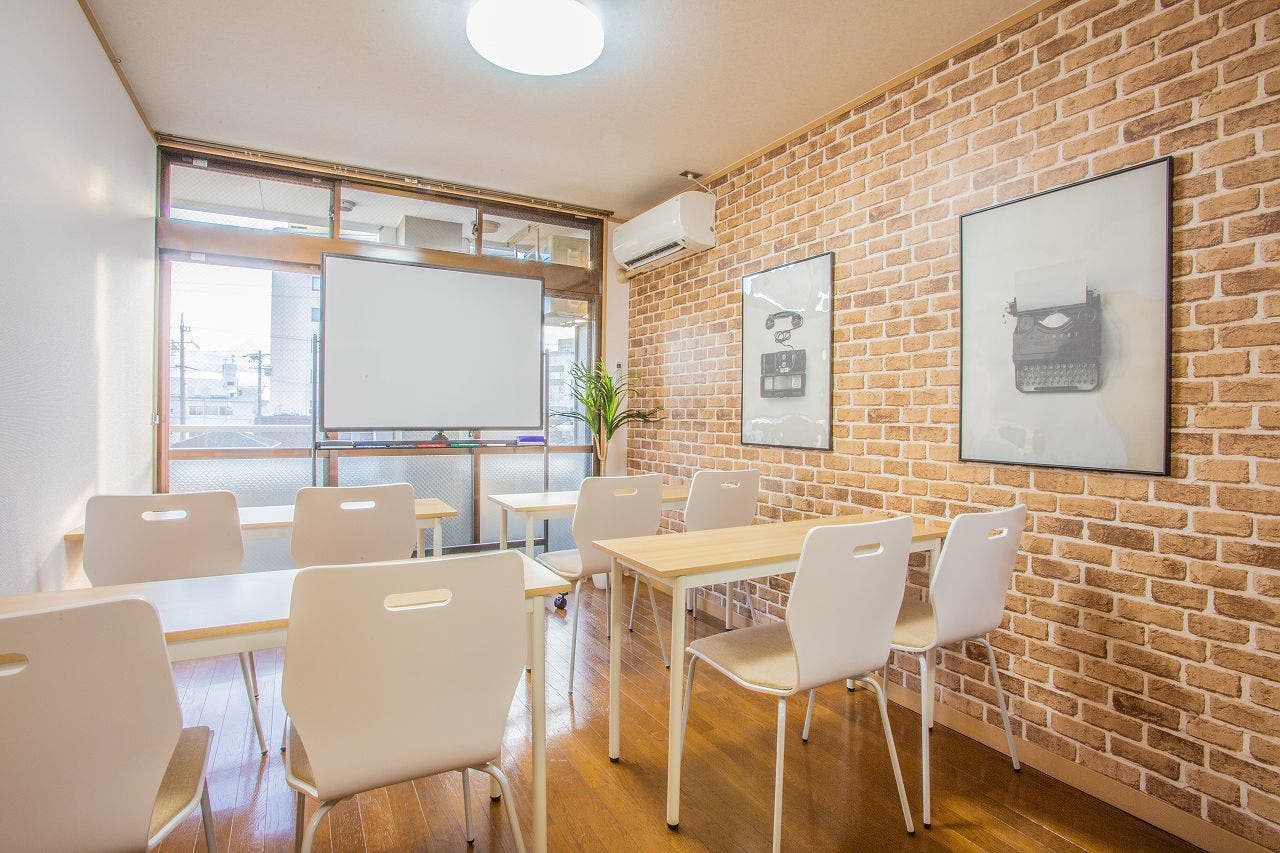 【浜松駅4分！12名利用可！】綺麗な室内！WiFi・大型モニター・ホワイトボード全て無料！ふれあい貸し会議室 浜松Aの写真7