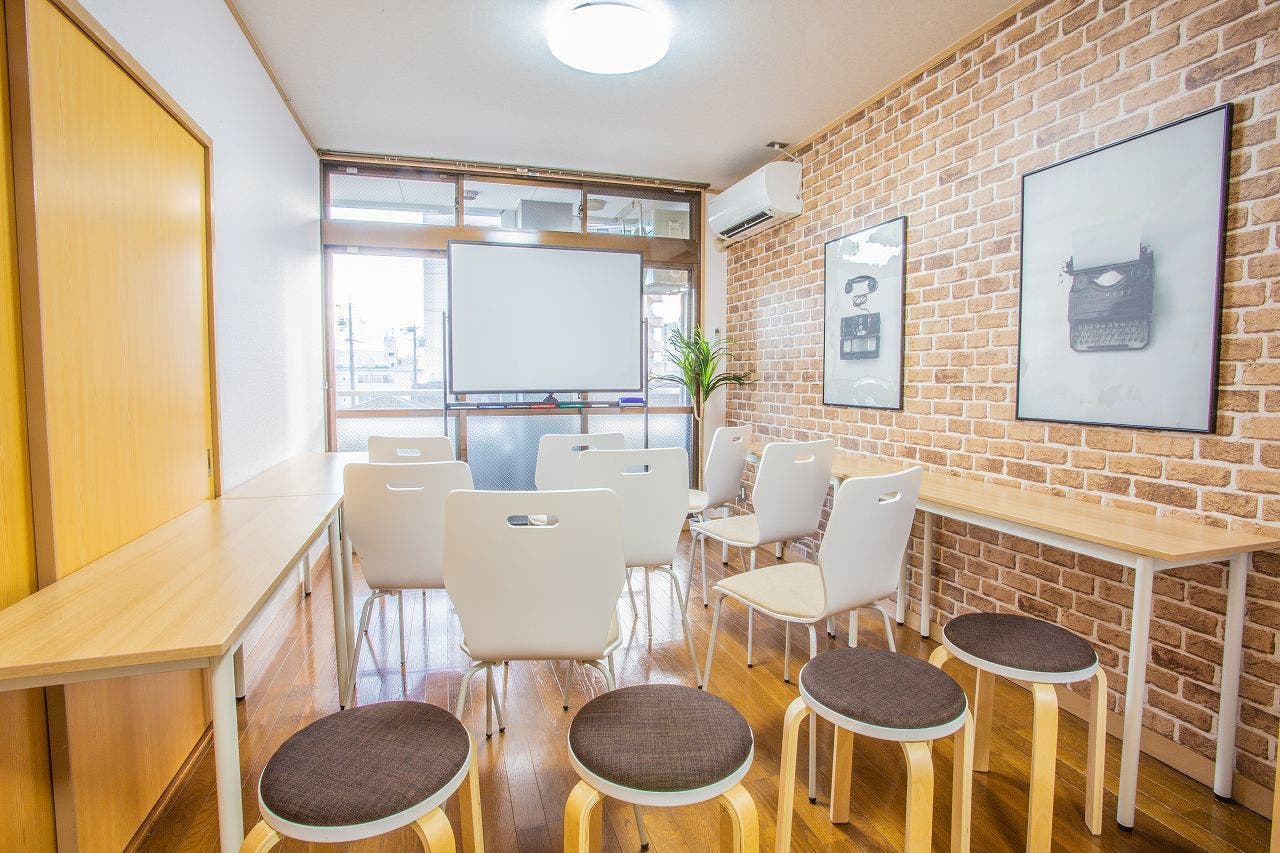 【浜松駅4分！12名利用可！】綺麗な室内！WiFi・大型モニター・ホワイトボード全て無料！ふれあい貸し会議室 浜松Aの写真9