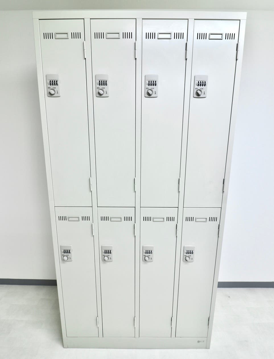 柏駅から1駅！新柏駅から徒歩30秒のダンススタジオ！おしゃれな内装と照明でSNS映え間違いなし！の写真13