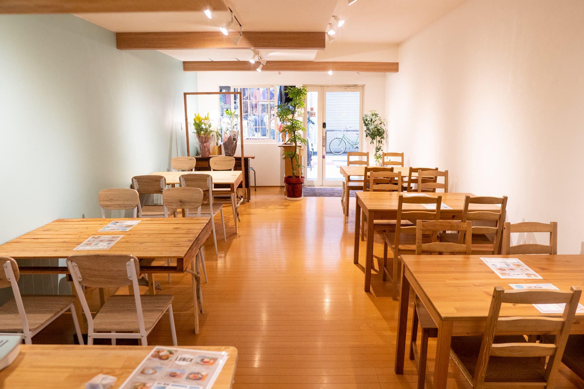 JR和歌山駅から徒歩3分！カフェバー空間を貸し切り！の写真9