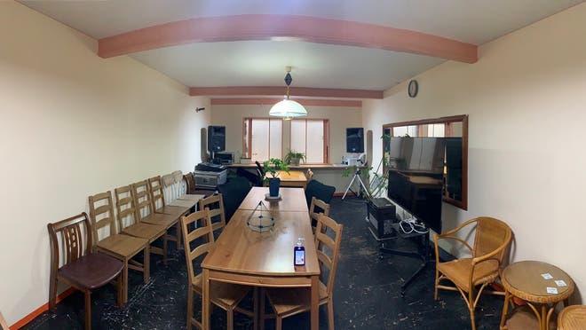 【JR和歌山駅3分】小規模会議やテレワークにも◎大型モニター(55型)使用無料&カフェ併設で快適な環境♪の写真1