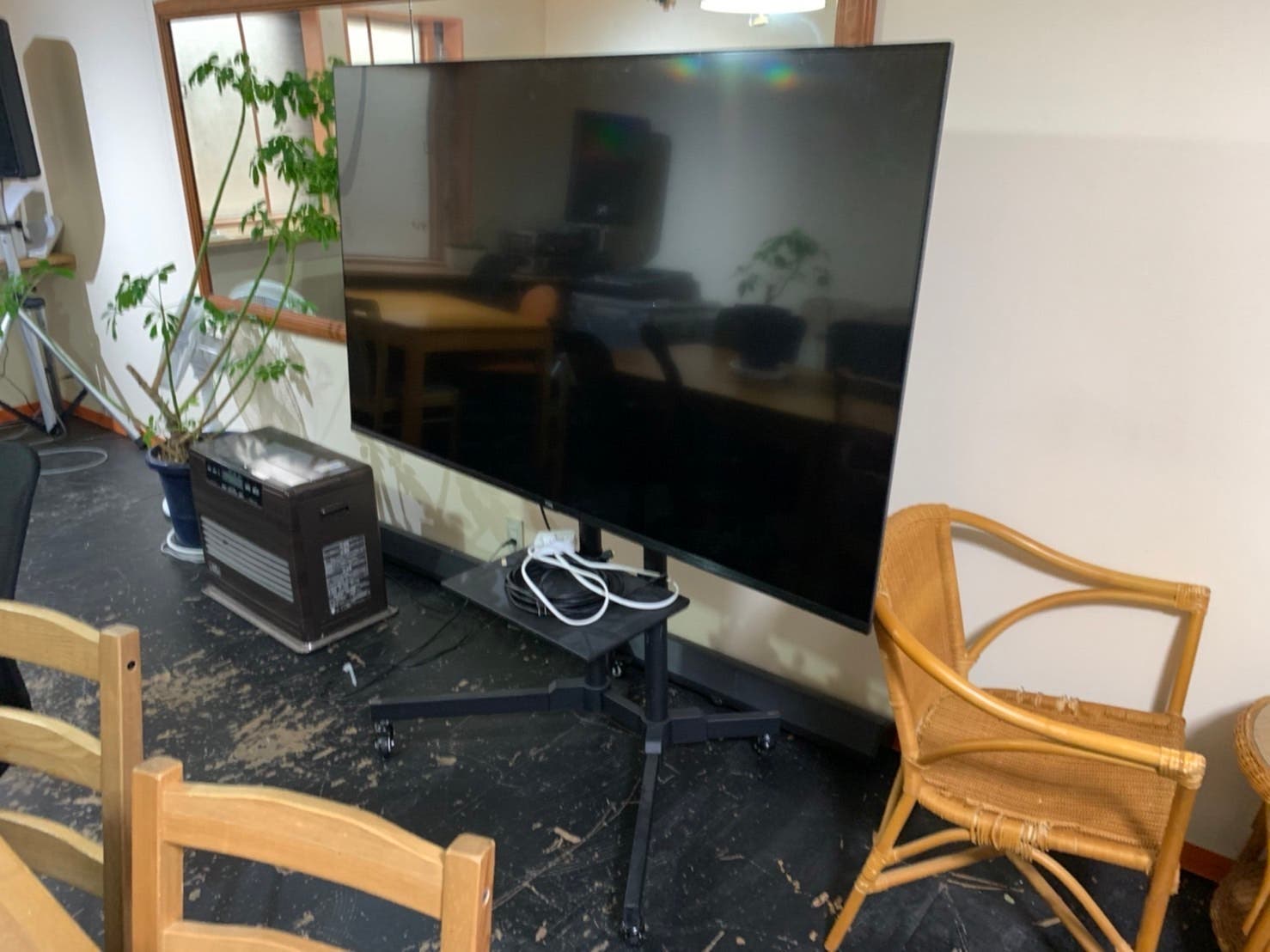 【JR和歌山駅３分】小規模会議やテレワークにも◎大型モニター(55型)使用無料&カフェ併設で快適な環境♪の写真8