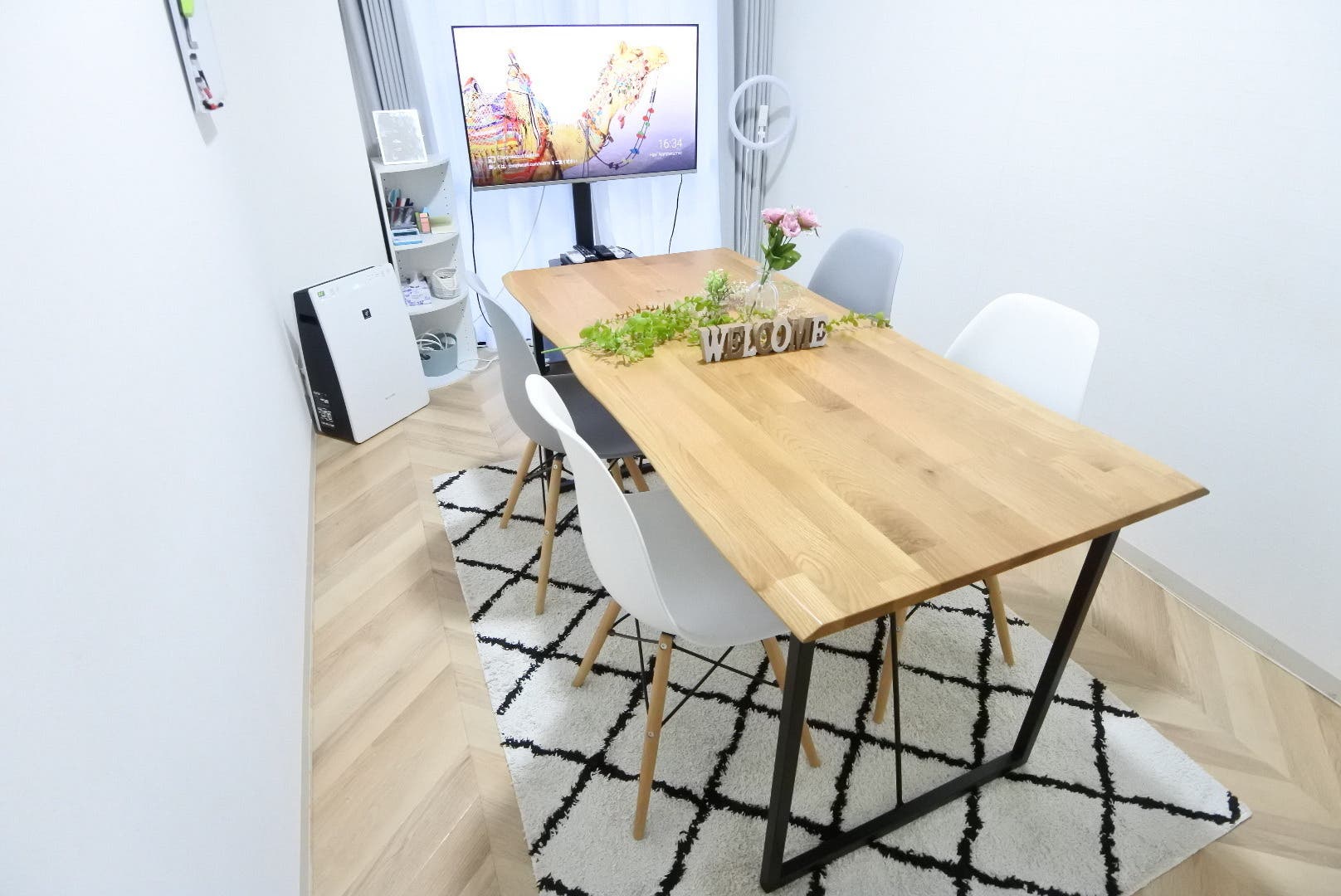 【5年目突入】薬院駅3分｜信頼と実績の多目的レンタルスペース｜会議/面接/塾/勉強/テレワーク/光Wi-Fi•モニター有の写真4