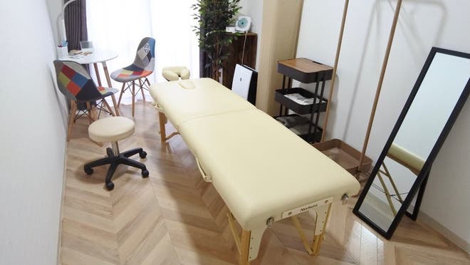 【薬院駅2分】5年目突入|愛され続ける完全個室サロン|エステ/整体/マッサージ/Wi-Fi完備の写真1