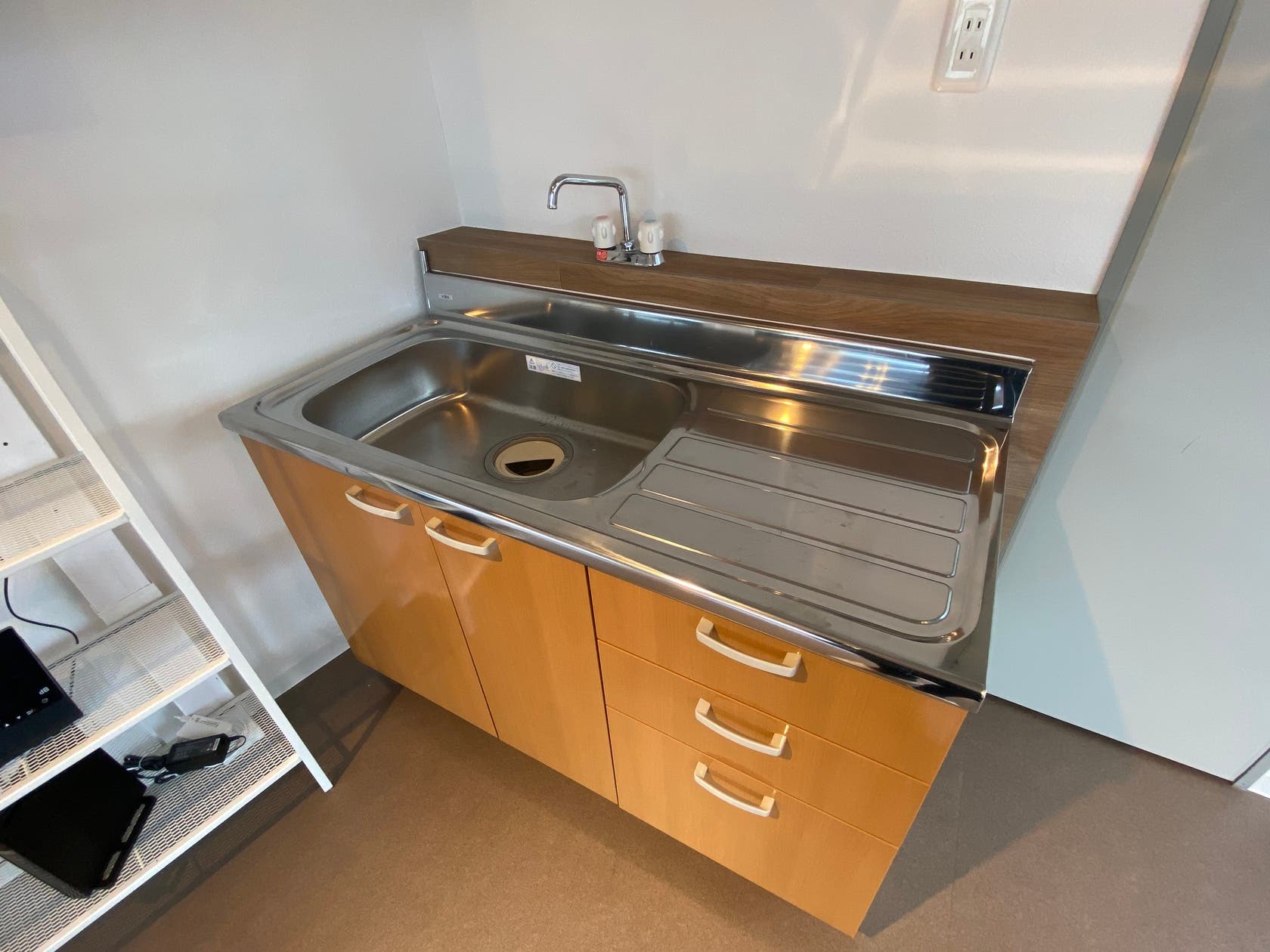 【東十条駅徒歩5分】ダンスのできるレンタルスペース　会議室としても⭕️Wi-fi他備品は利用無料✨ダンス〜6名・着席〜20名の写真14