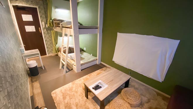 <シアタールーム>南京町にある好立地のプロジェクター付シアタールーム!ボードゲーム無料貸出・部屋外にミニキッチン完備!の写真4