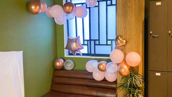 <シアタールーム>南京町にある好立地のプロジェクター付シアタールーム!ボードゲーム無料貸出・部屋外にミニキッチン完備!の写真6