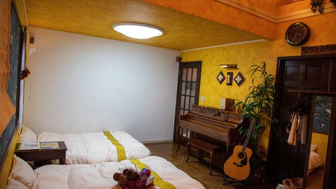 1日1組限定!テント&BBQができるお庭★100坪の土地に建つ輸入ハウス丸々1棟貸し・P無料・看板犬バニラのお出迎え💛の写真6