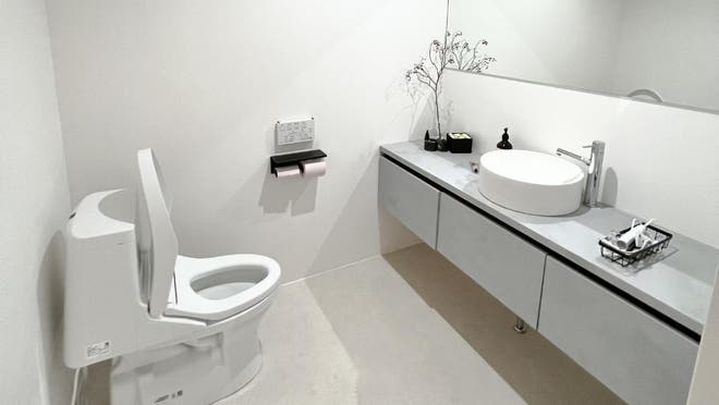 白を基調としたレンタルスペースの写真8