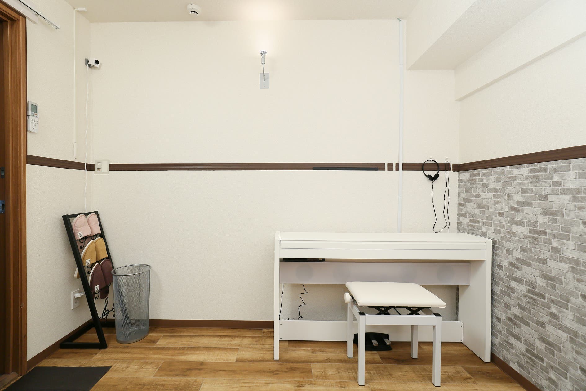 ［音楽スタジオ］青葉台駅徒歩３分｜24時間利用可能｜電子ピアノ｜スタジオディライツ青葉台Bの写真2