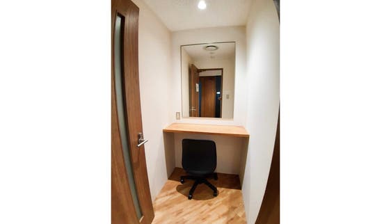<有楽町Mtg.Room F>1人用完全個室✨Wi-Fi/電源あり!テレワーク/Web会議/Zoom/作業場所の写真1