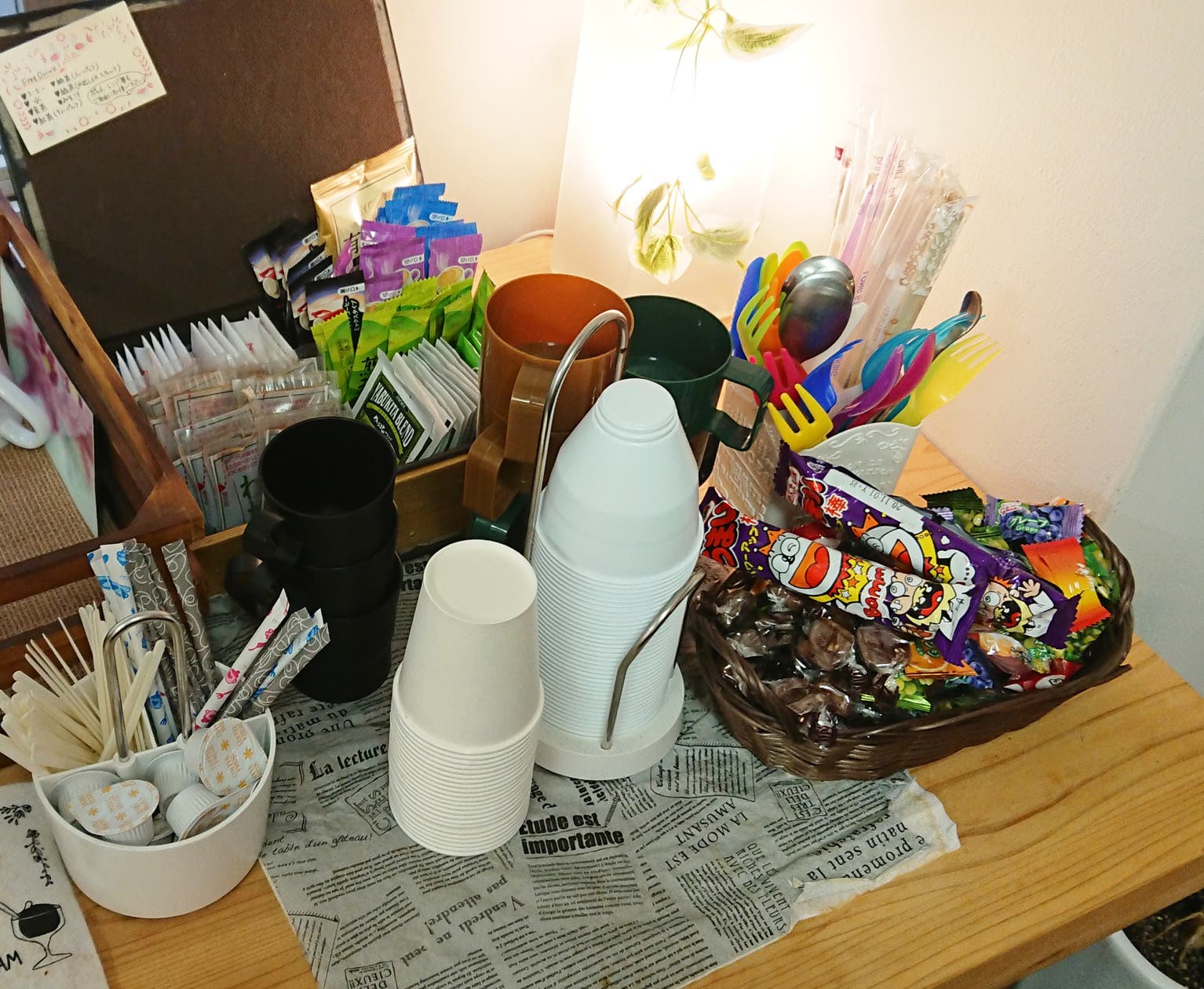 ドリンクバー付🥤個室【駅前】ゆったり広めのワークブース/大阪市北区/梅田/南森町のテレワーク/Web会議/面接/作業場所の写真12