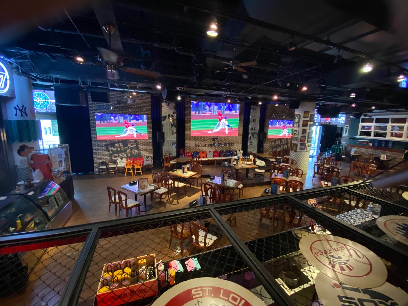 MLBcafe 東京ドームシティのエンターテインメントレストランの写真4