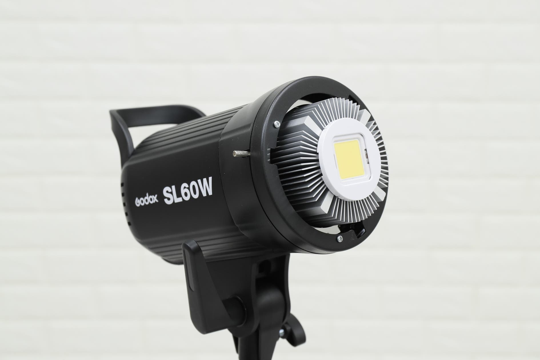 神戸元町のと〜〜〜〜っても小さな撮影スタジオ【１時間2,600円〜利用可！充実した撮影機材が無料で使える！！】の写真5