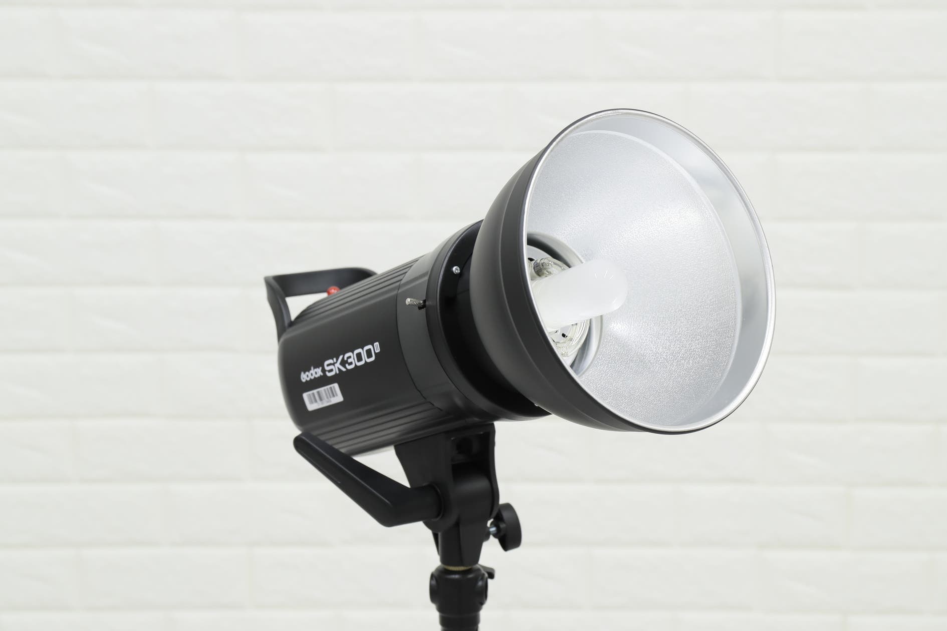 神戸元町のと〜〜〜〜っても小さな撮影スタジオ【１時間2,600円〜利用可！充実した撮影機材が無料で使える！！】の写真6