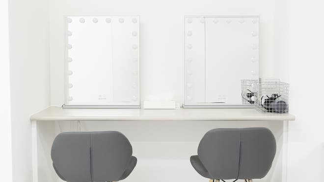 神戸元町のと〜〜〜〜っても小さな撮影スタジオ【1時間2,600円〜利用可!充実した撮影機材が無料で使える!!】の写真3