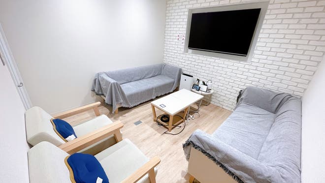 横浜駅徒歩6分!最大8名利用可 応接室 高速wifi/モニター完備 テレワークや会議等で是非!【STAYUP横浜】の写真2