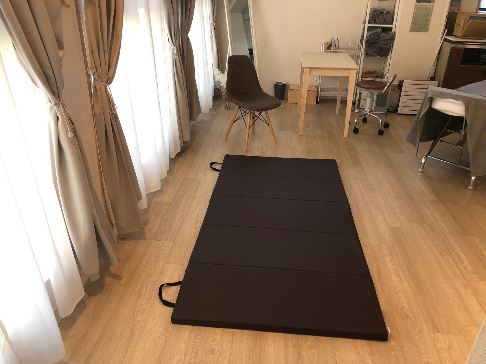 国立駅3分レンタルサロン【reimei Kunitachi】エステ、ヨガ、マッサージ、ネイル、写真撮影、リモートワークなどに！の写真6