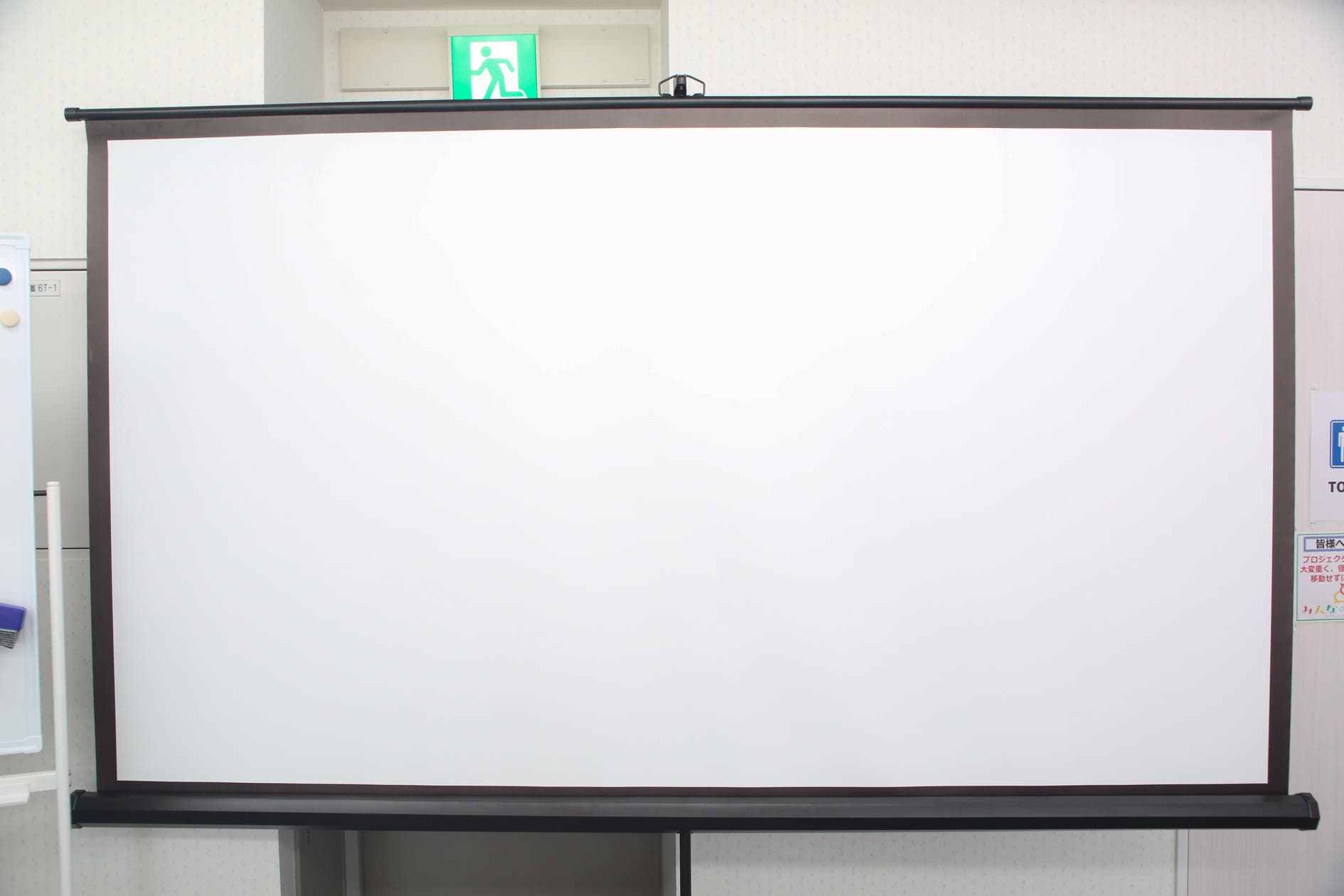 【博多駅徒歩3分】定員53名+予備椅子有り！プロジェクター含む備品・高速Wi-Fi無料！304会議室の写真10