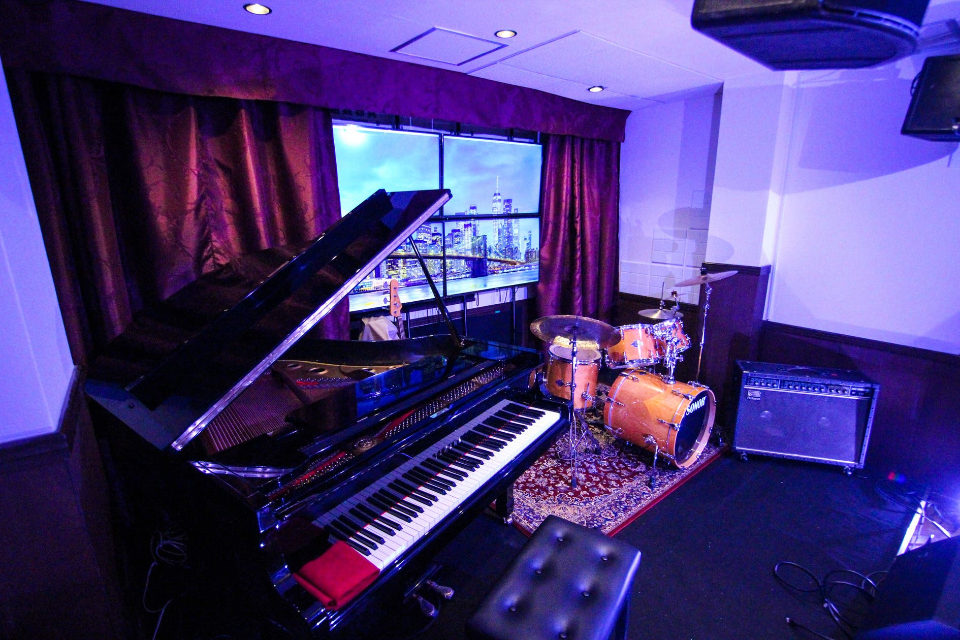 配信設備完備の生演奏可能なジャズライブハウスの写真5