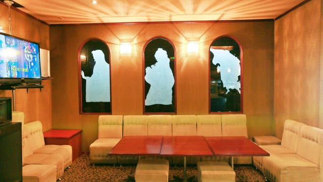 一階路面店、元スナック 静岡市清水区 大型スピーカー カラオケ 照明の写真11