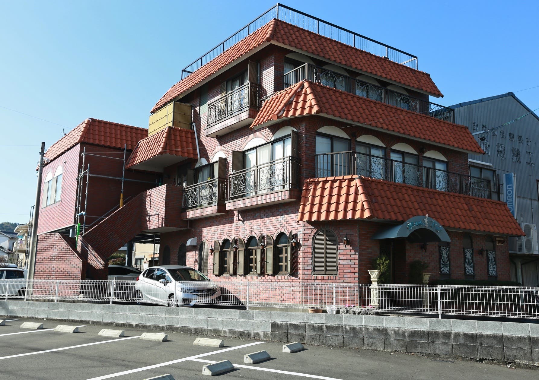 一階路面店、元スナック　静岡市清水区　大型スピーカー　カラオケ　照明の写真19