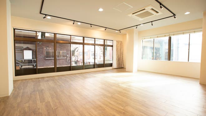 元町商店街内!!自然光がたっぷり入るモダンなスタジオ!!レンタルスペースBecoの写真6