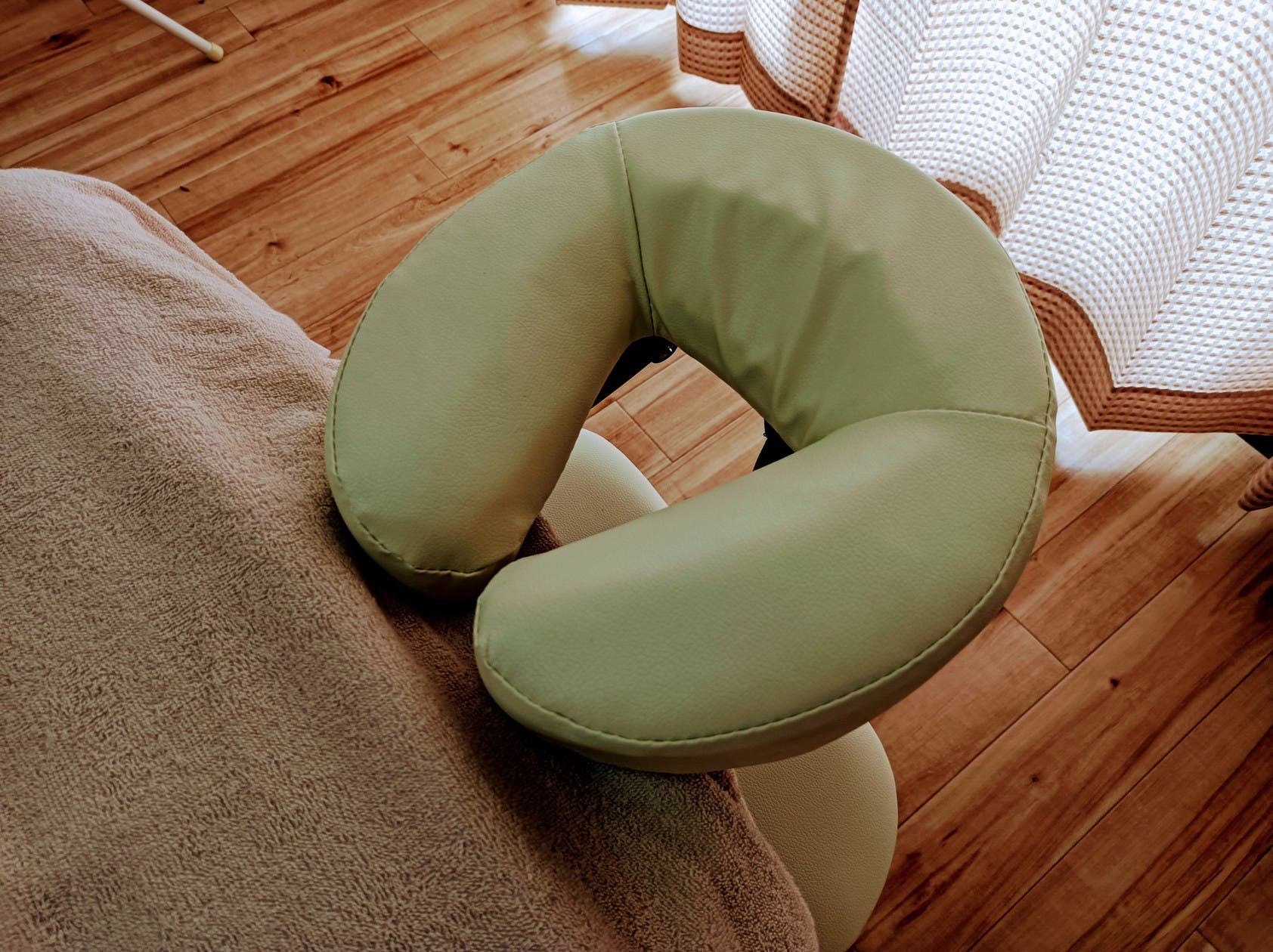 【完全個室】大濠公園駅徒歩6分のレンタルサロンの写真8