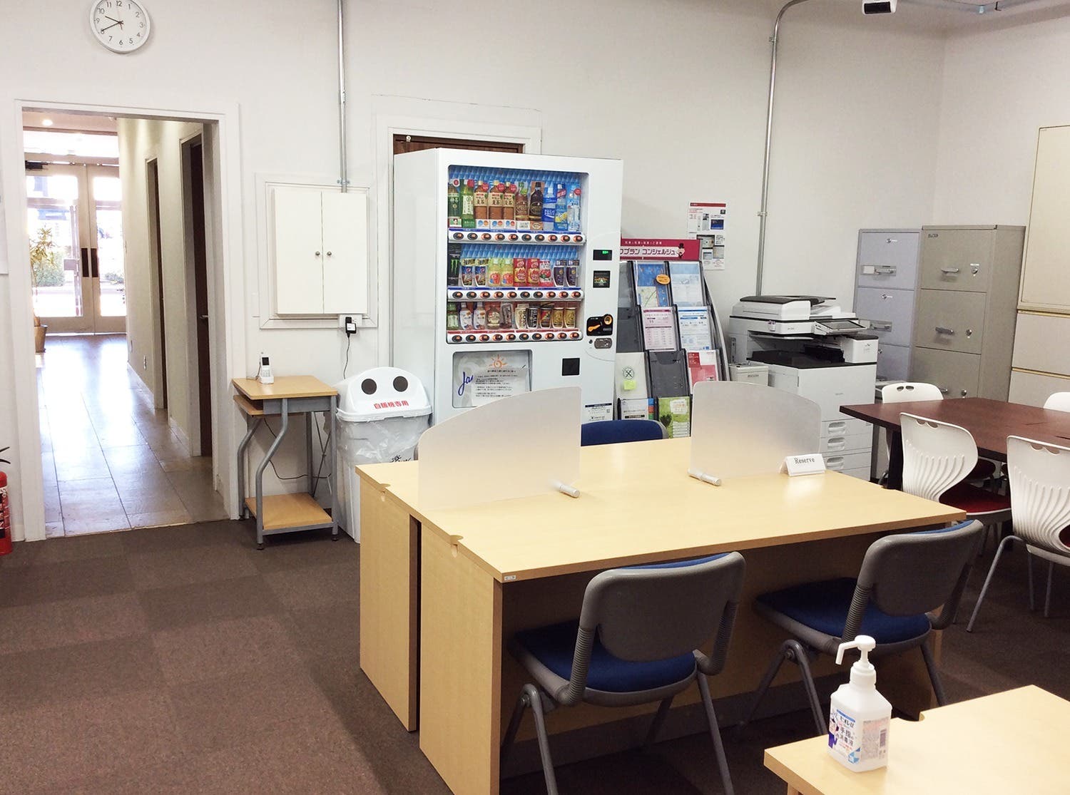 〈オアシスコワーキングスペース①〉1席貸出、WiFi無料！の写真9