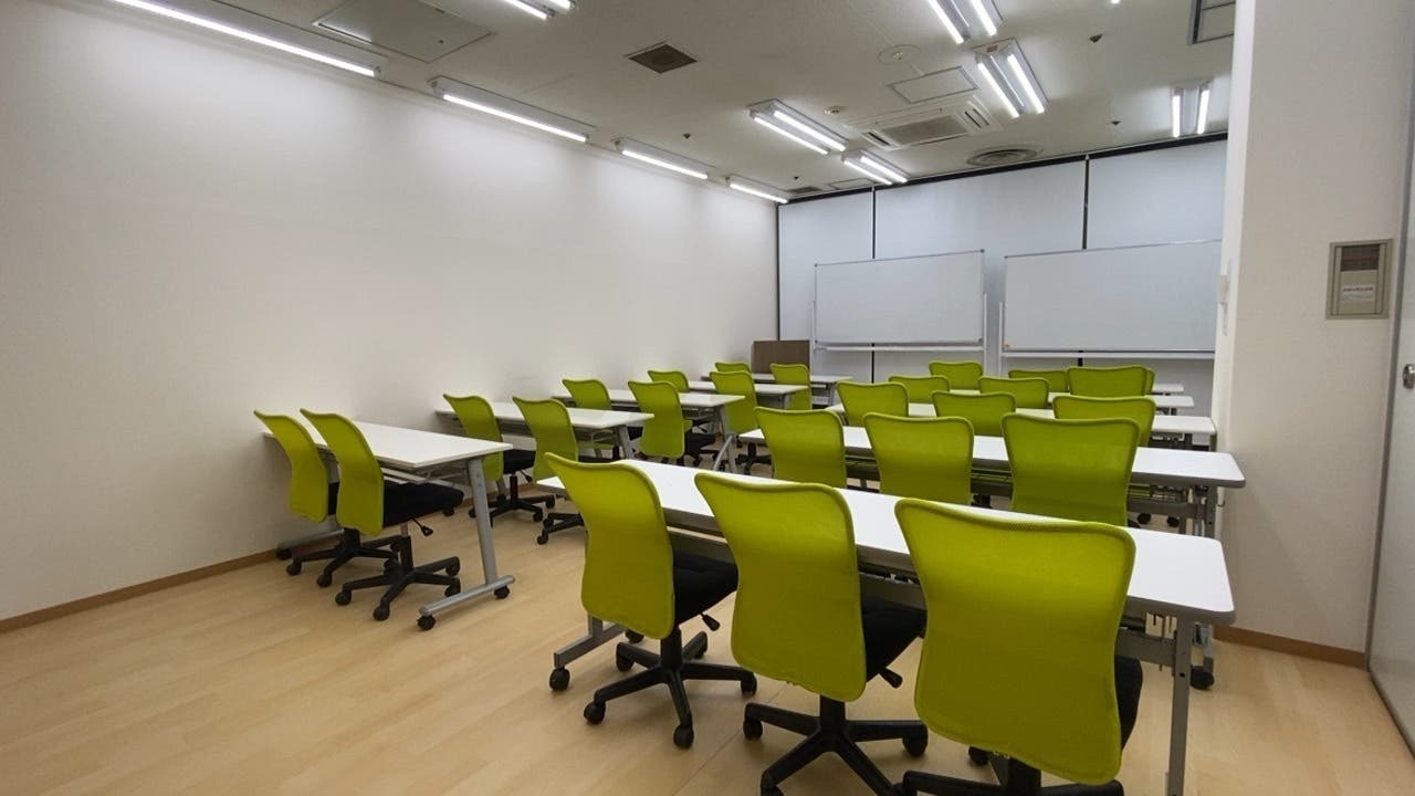 【大阪駅前徒歩４分】６３E-2　研修・セミナー、説明会にぴったりのお部屋です！の写真1