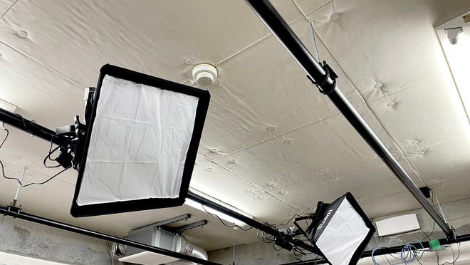 【1h〜京王線/笹塚駅6分】落ち着いた雰囲気、白背景の撮れるスタジオ【機材豊富使用方法説明あり。防音・照明付き・4面クロマキー】の写真13