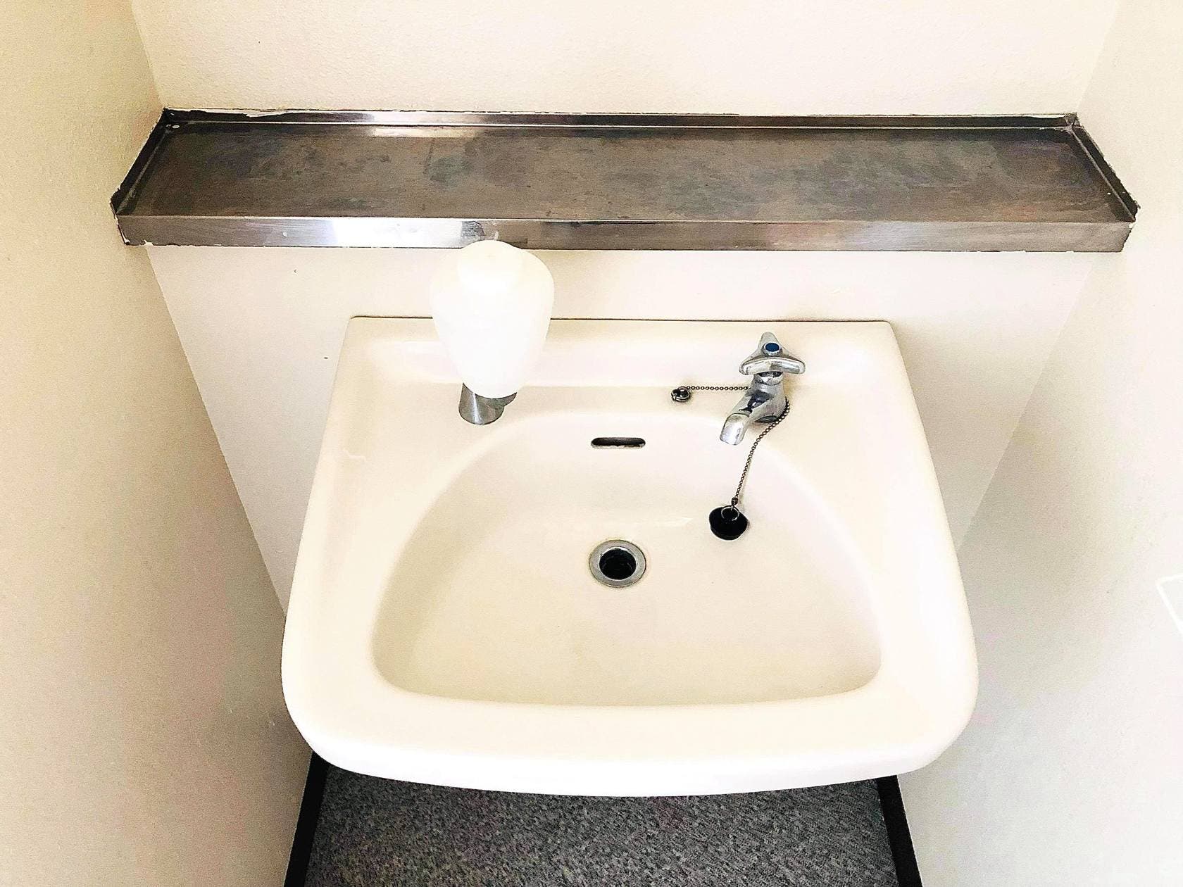 大塚駅北口徒歩3分　1人〜12人向け ラウンジ会議室B🪑の写真7