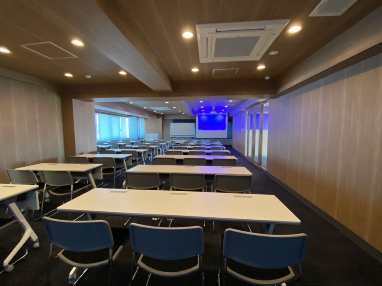 京都貸会議室　ユニスペース四条烏丸　会議室　【烏丸駅より徒歩3分！専有線&ビジネス用Wi-Fi無料！最大46名様まで収容可能】の写真12