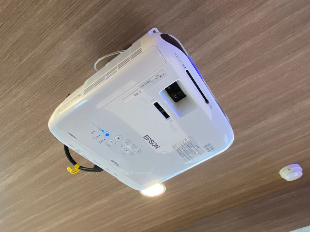 京都貸会議室　ユニスペース四条烏丸　会議室　【烏丸駅より徒歩3分！専有線&ビジネス用Wi-Fi無料！最大46名様まで収容可能】の写真20