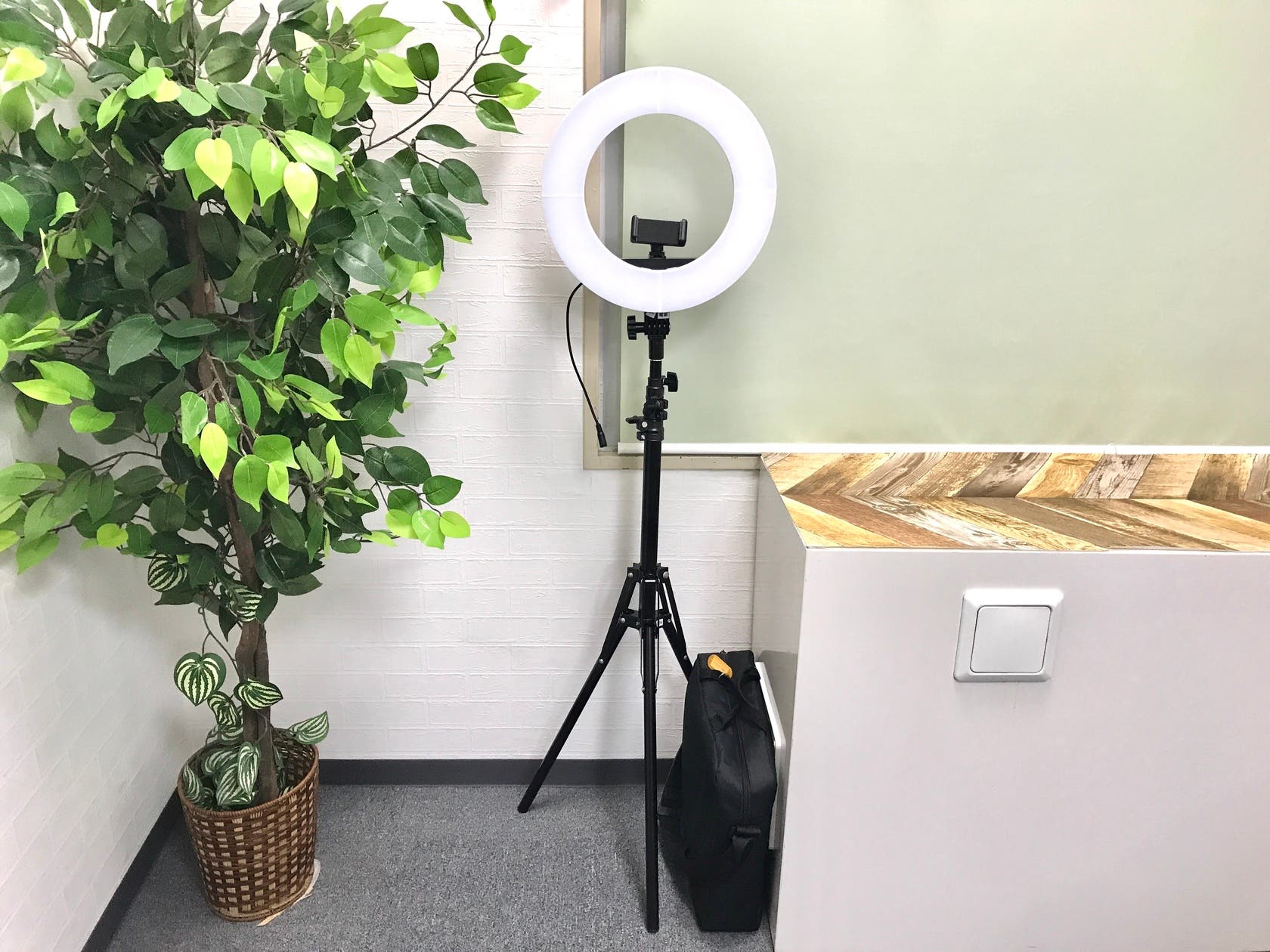 大阪│淀屋橋駅改札から最速！出口１から徒歩2分 フリーランス・就活│梅田から1駅★WiFi、モニター無料【リバティ淀屋橋】の写真7