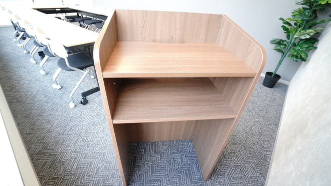 <小田急海老名貸し会議室D>海老名駅徒歩2分!新築大型オフィス内✨15名収容!Wi-Fi/モニター無料!会議/セミナー/研修の写真10