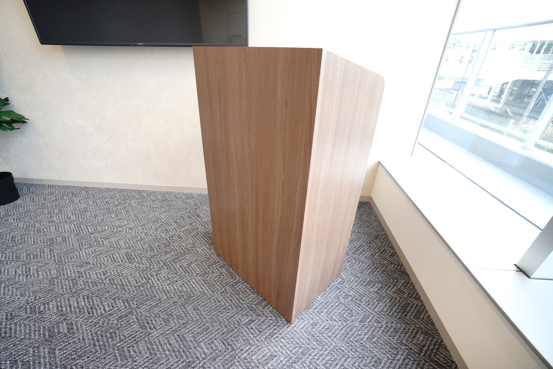 ＜小田急海老名貸し会議室D＞海老名駅徒歩2分！新築大型オフィス内✨15名収容！Wi-Fi/モニター無料！会議/セミナー/研修の写真11