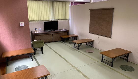 【畳大広間】換気ばっちり!ママ会や座談会靴脱いでくつろげる8名スペースの写真1